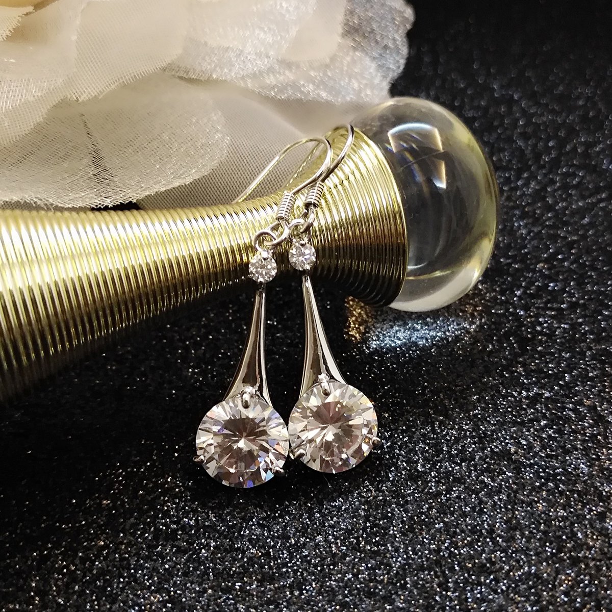 SBLING Platinum-Plated Silver Cubic Zirconia Tear Drop Earrings (6.5 cttw)