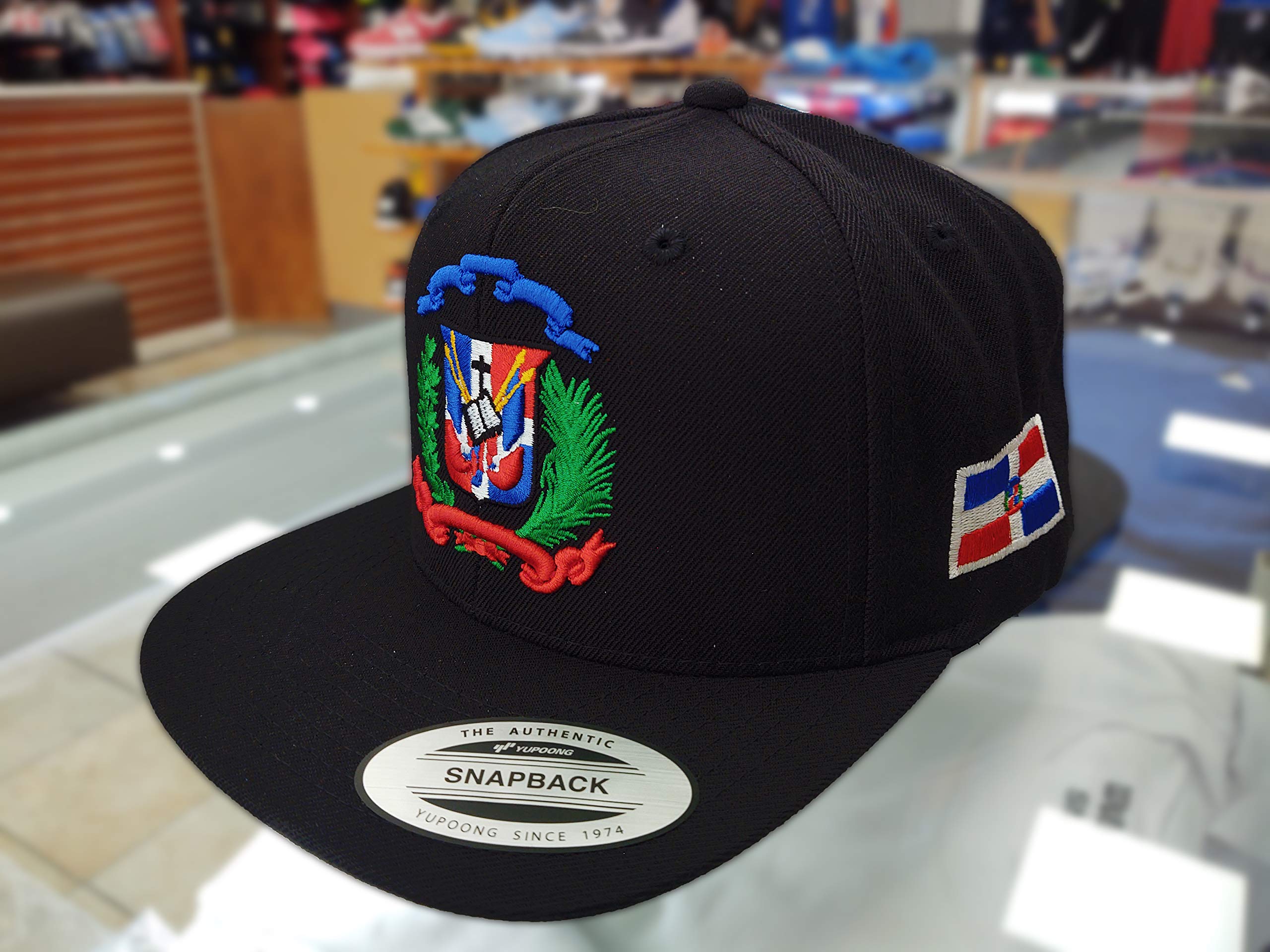 Dominican Republic Embroidered Shield and Flag Snap BackCap (Black)