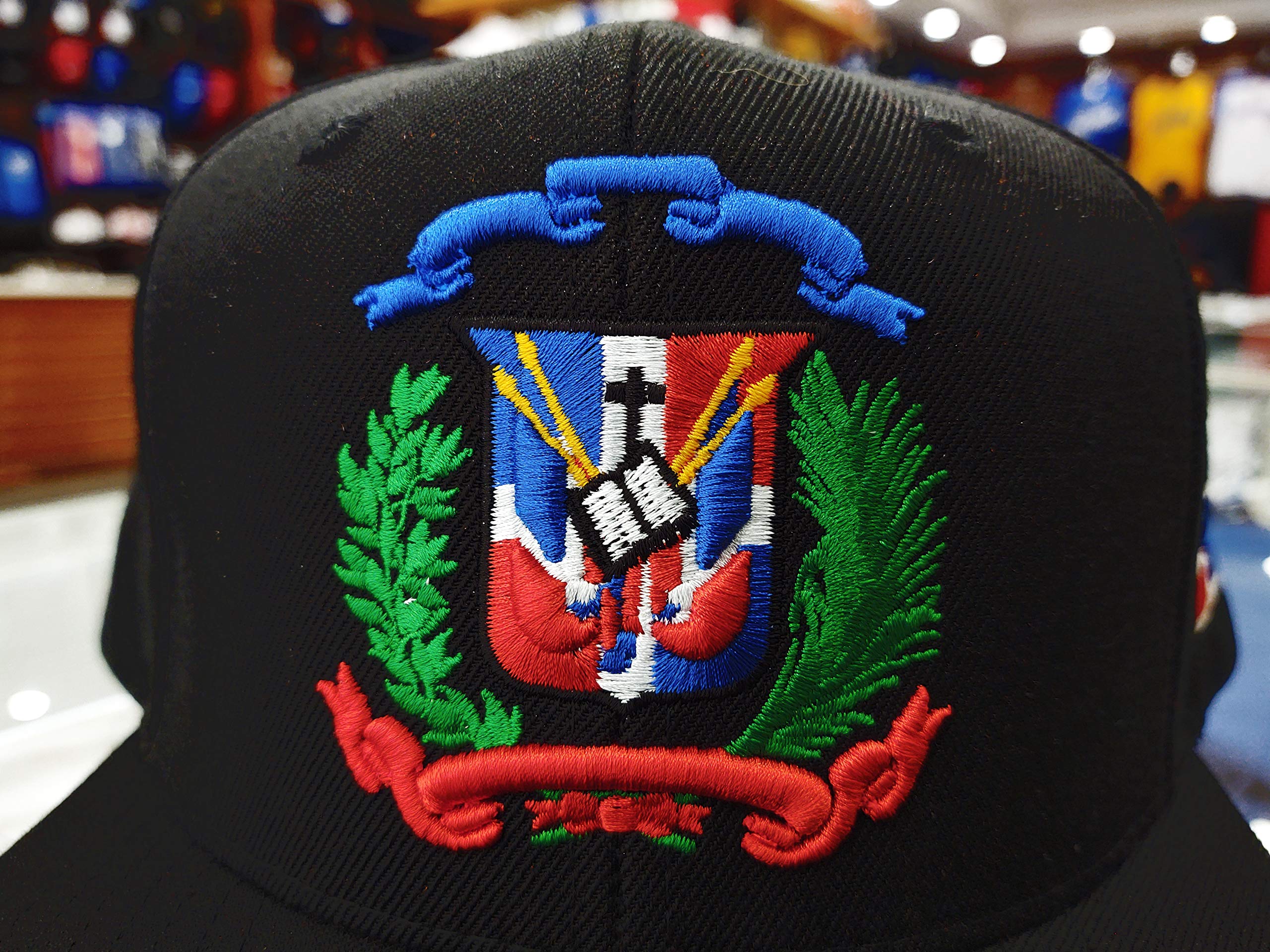 Dominican Republic Embroidered Shield and Flag Snap BackCap (Black)