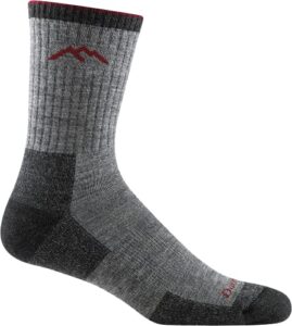 darn tough 1466 men's merino wool micro crew cushion socks, charcoal, large (10-12)