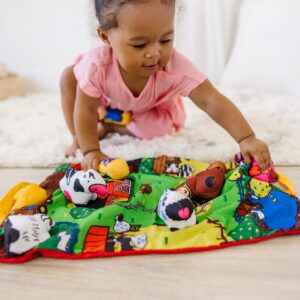 Melissa & Doug Take-Along Farm Baby and Toddler Play Mat (19.25 x 14.5 inches) With 9 Animals - Folds To Be Convenient Storage Bag for Travel