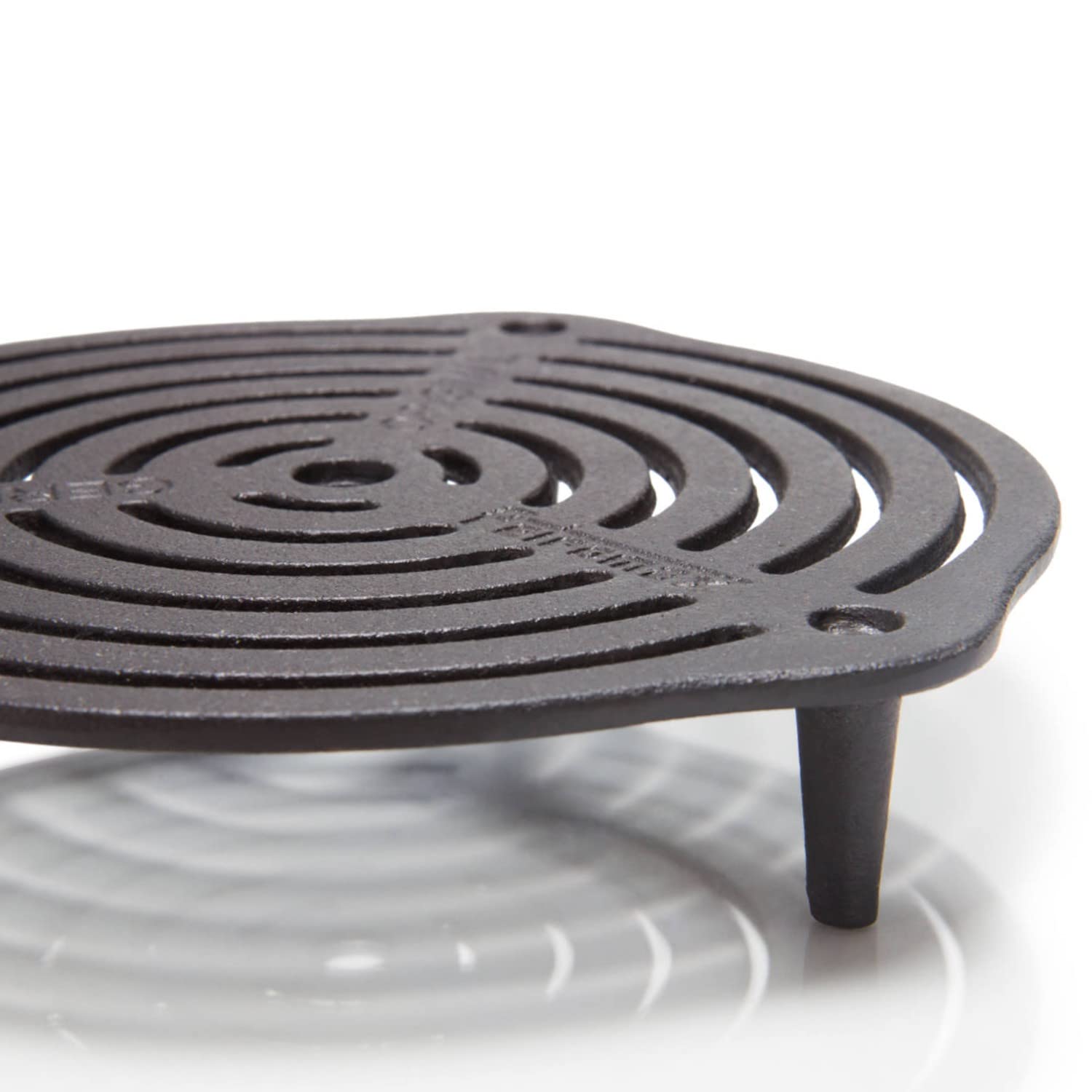 Petromax Cast Iron Stack Grate for Dutch Ovens, Prevent Bottom Burning and Evenly Distribute Heat, Can Also Place Directly in The Campfire or on The Table as a Trivet, 9"