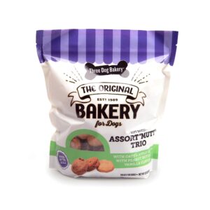 "three dog bakery assort""mutt"" trio, soft baked cookies for dogs, three flavor pack; oatmeal and apple, peanut butter, and vanilla, 32 ounce resealable pack", 2 lb (114306)