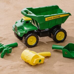 TOMY John Deere 15" Big Scoop Dump Truck with Sand Tools, Brown/a