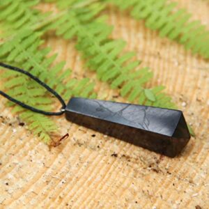 Karelian Heritage Shungite Stone Necklace Set | 5 Authentic Shungite Pendants | Defender Shield Protection Shungite Jewelry | Healing Necklace for Personal Protection, Meditation and Grounding S014