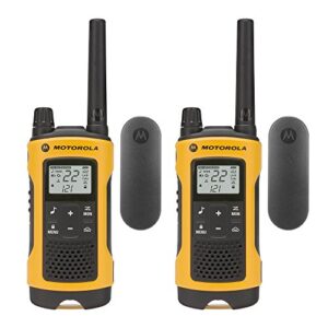 motorola talkabout t402 rechargeable two-way radios (2-pack)