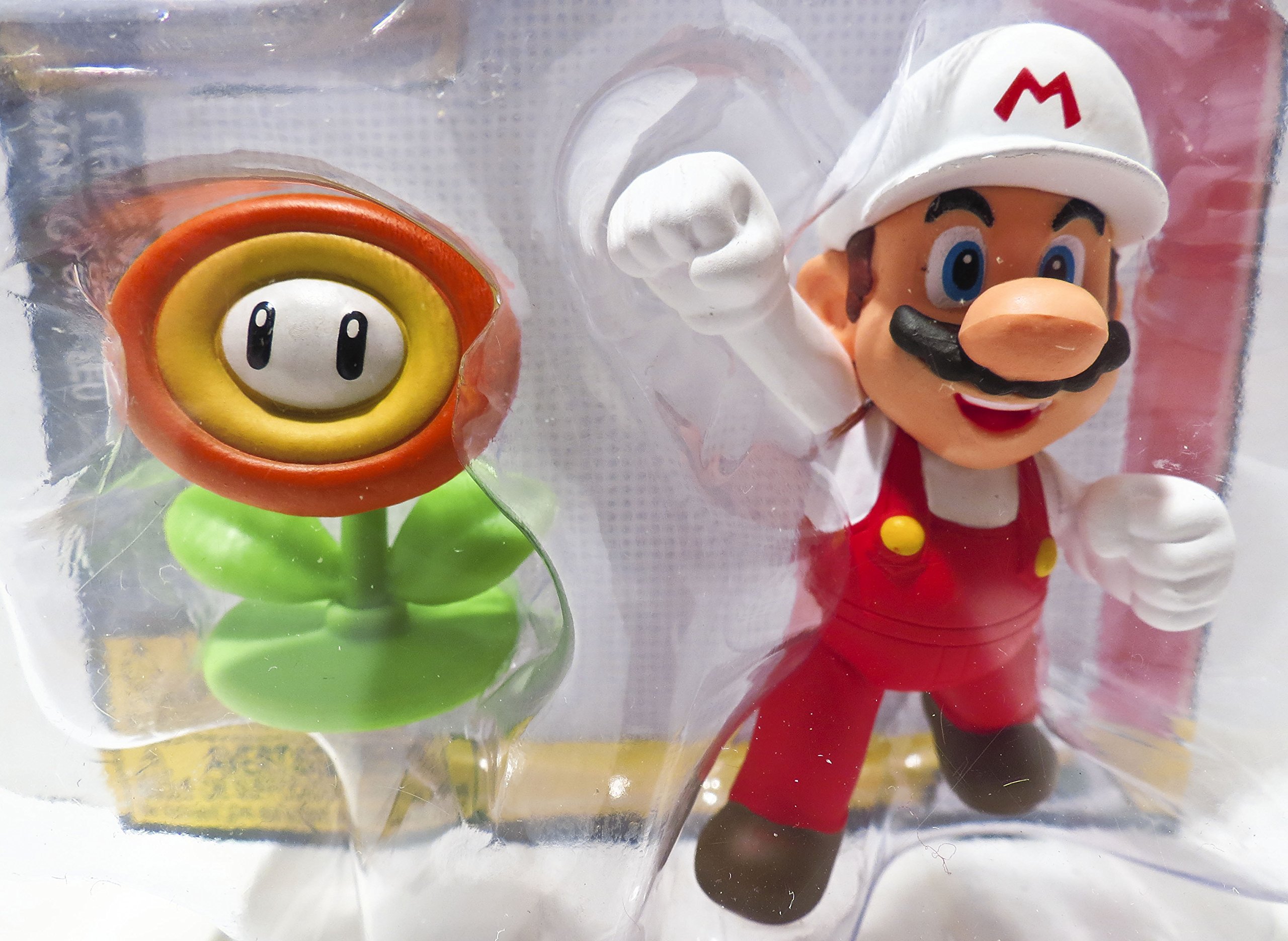 World of Nintendo Fire Mario 2.5 inch Figure with Fire Flower