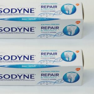 Sensodyne: "Repair & Protect Extra Fresh" Toothpaste, Powered by NovaMin * 2.53 Fluid Ounce (75ml) Tube (Pack of 2) * [ Italian Import ]