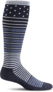 sockwell women's twister firm graduated compression sock, navy - m/l