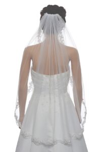 1t 1 tier flower scallop embroided lace pearl veil - ivory fingertip length 36" v467