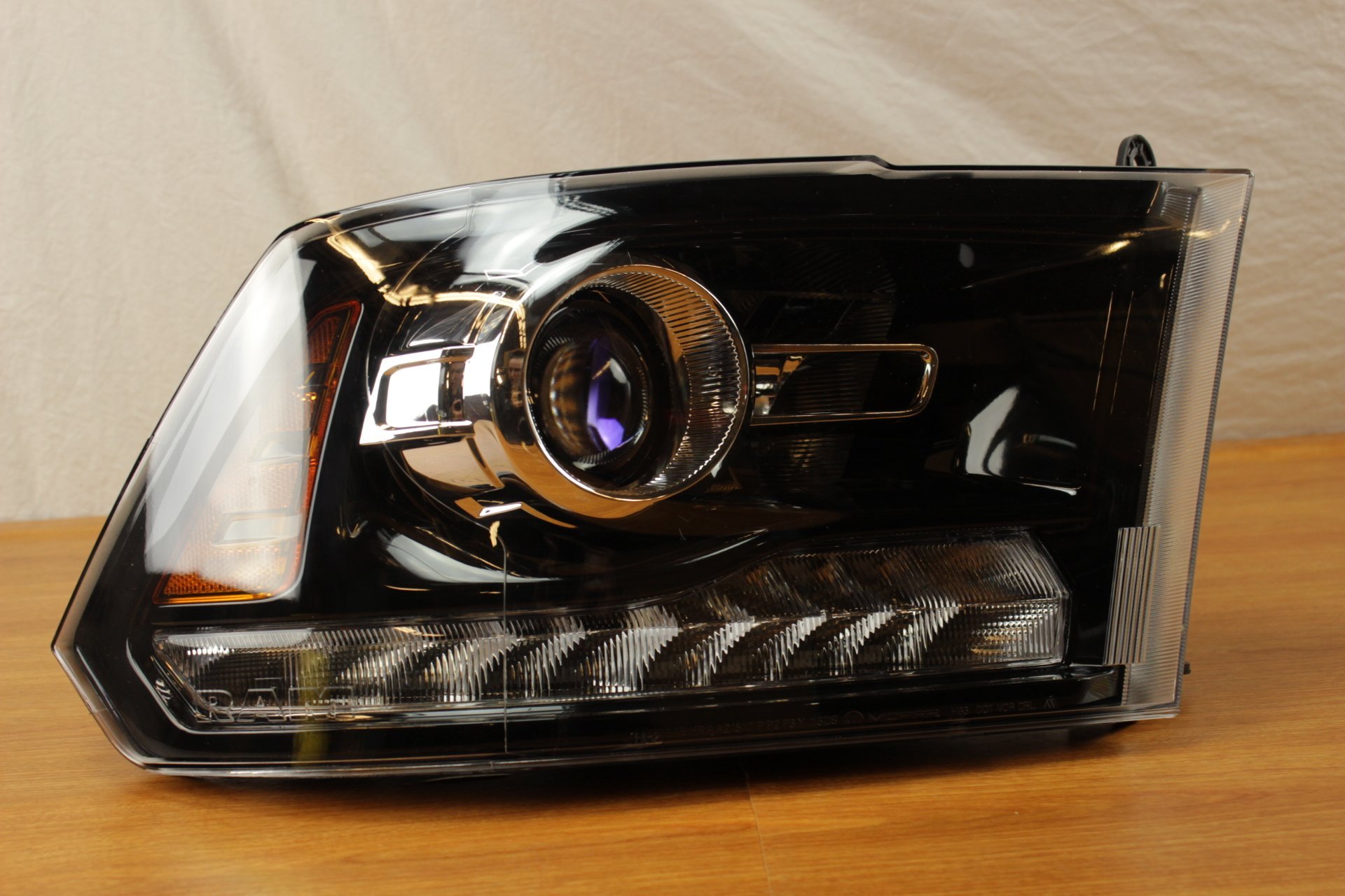 Mopar Pair Of Dodge Ram 1500 2500 3500 Black Projector Headlights OEM