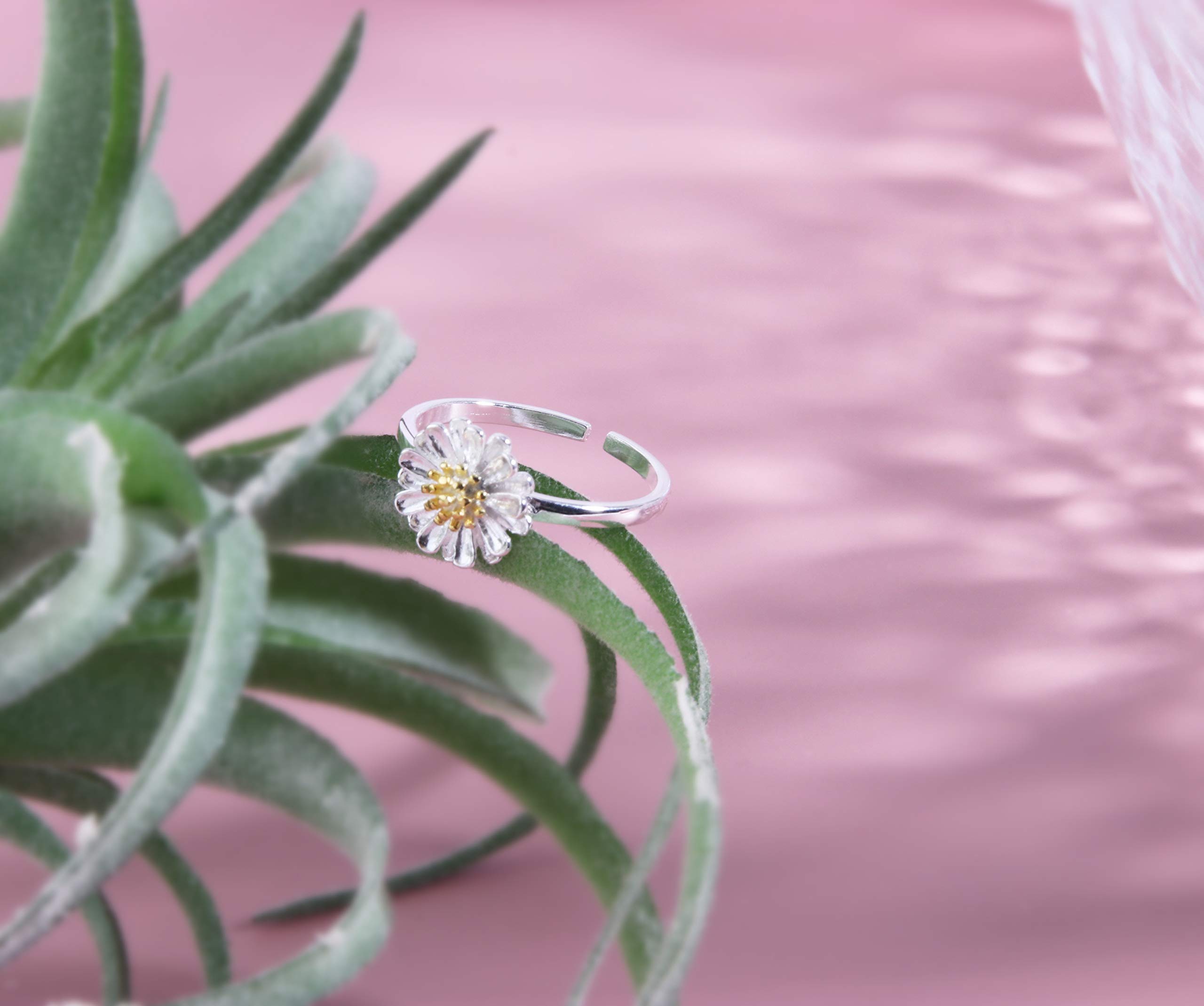 Helen de Lete Lovely Daisy Sterling Silver Open Ring