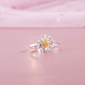 Helen de Lete Lovely Daisy Sterling Silver Open Ring