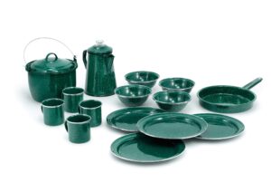 gsi outdoors camp dinnerware set i 4-person set includes pioneer enamel percolator, frypan, kettle, bowls, plates & coffee mugs