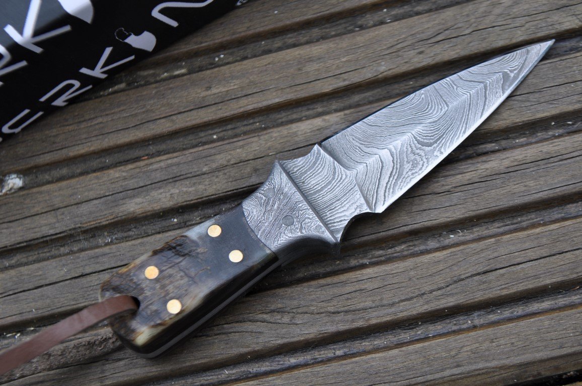 Perkin Handmade Knife - Damascus Steel Hunting Knife - Neck Knife