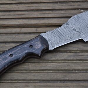 Hunting Knives with Leather Sheath Damascus Blade (Pakka Wood)