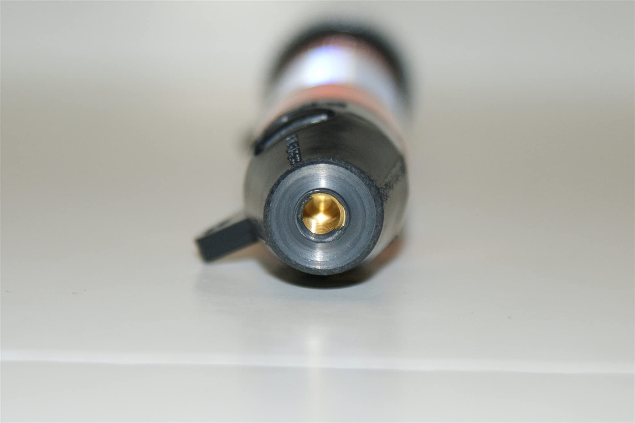 YakAttack VISILight, 1/4-20 female threaded connection