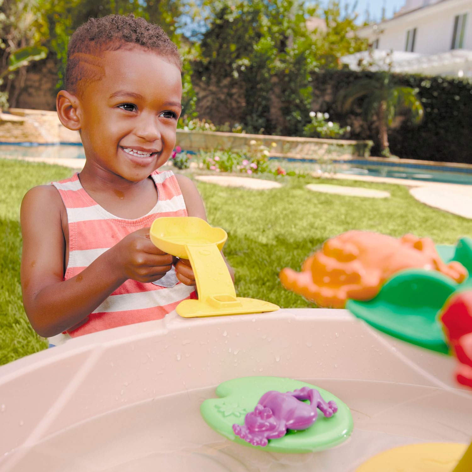 Little Tikes Frog Pond Water Table, 24 months to 36 months