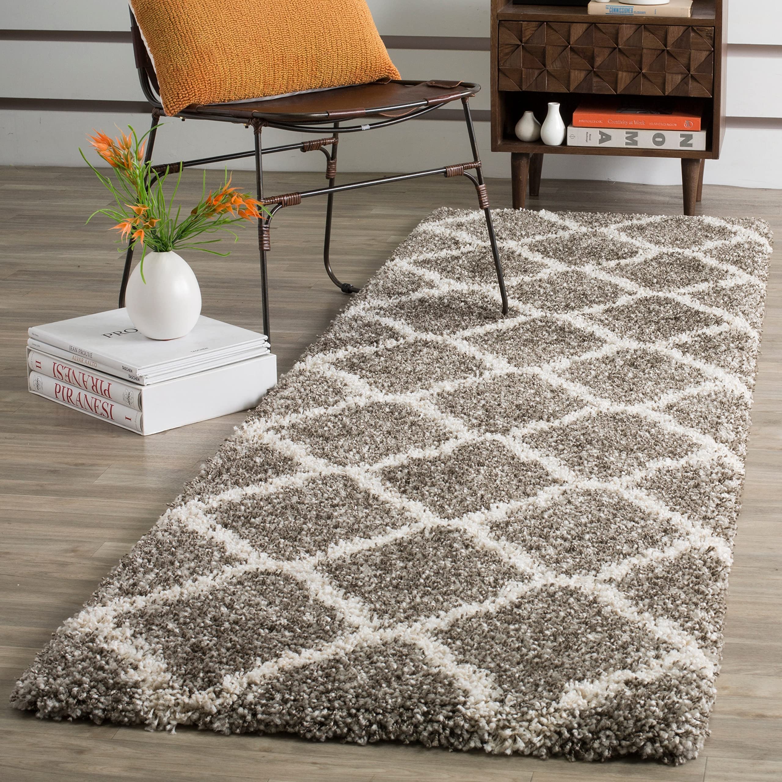 SAFAVIEH Hudson Shag Collection Area Rug - 8' x 10', Beige & Ivory, Moroccan Trellis Design, Non-Shedding & Easy Care, 2-inch Thick Ideal for High Traffic Areas in Living Room, Bedroom (SGH283S)