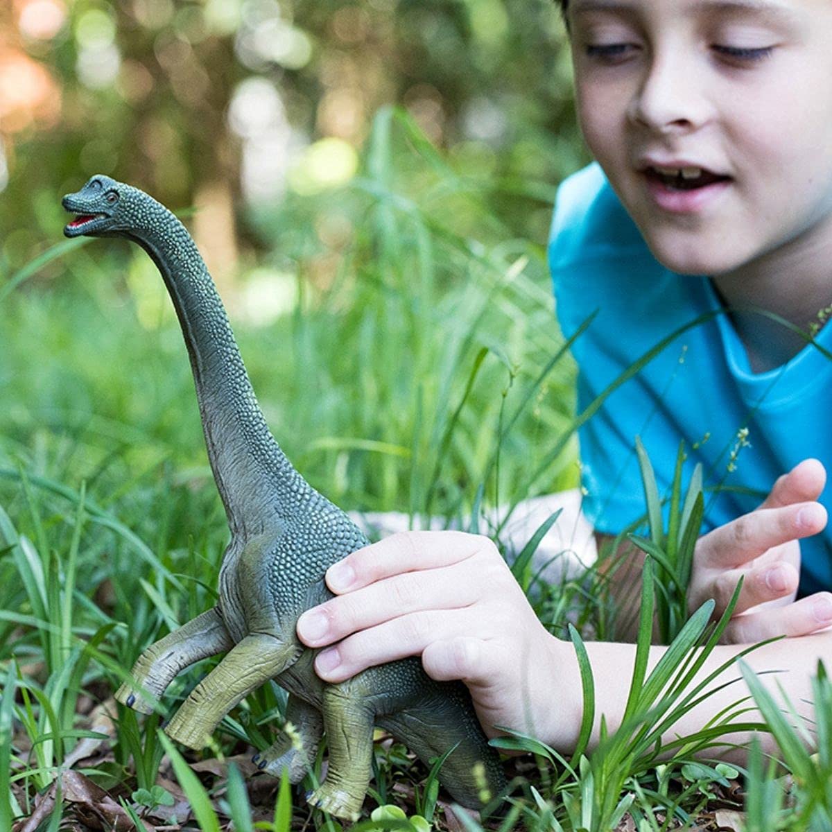 schleich DINOSAURS — Brachiosaurus, Detailed and Durable Dinosaur Toy, Educational and Fun Brachiosaurus Toy for Boys and Girls Ages 4+, Green