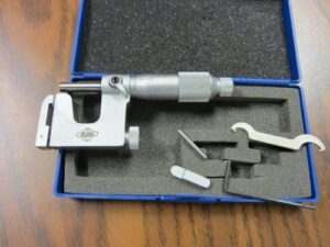 0-1" multi-anvil micrometer,uni-mike,0.0001" grad.carbide tip #431-532