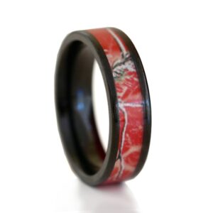 Black Plated Red Camo Wedding Ring Set Red Heart Engagement Rings Hypoallergenic Titanium and Stainless Steel (7)