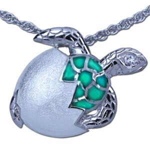 nautora hatchling sea turtle necklace crafted in sterling silver with 18 inch chain