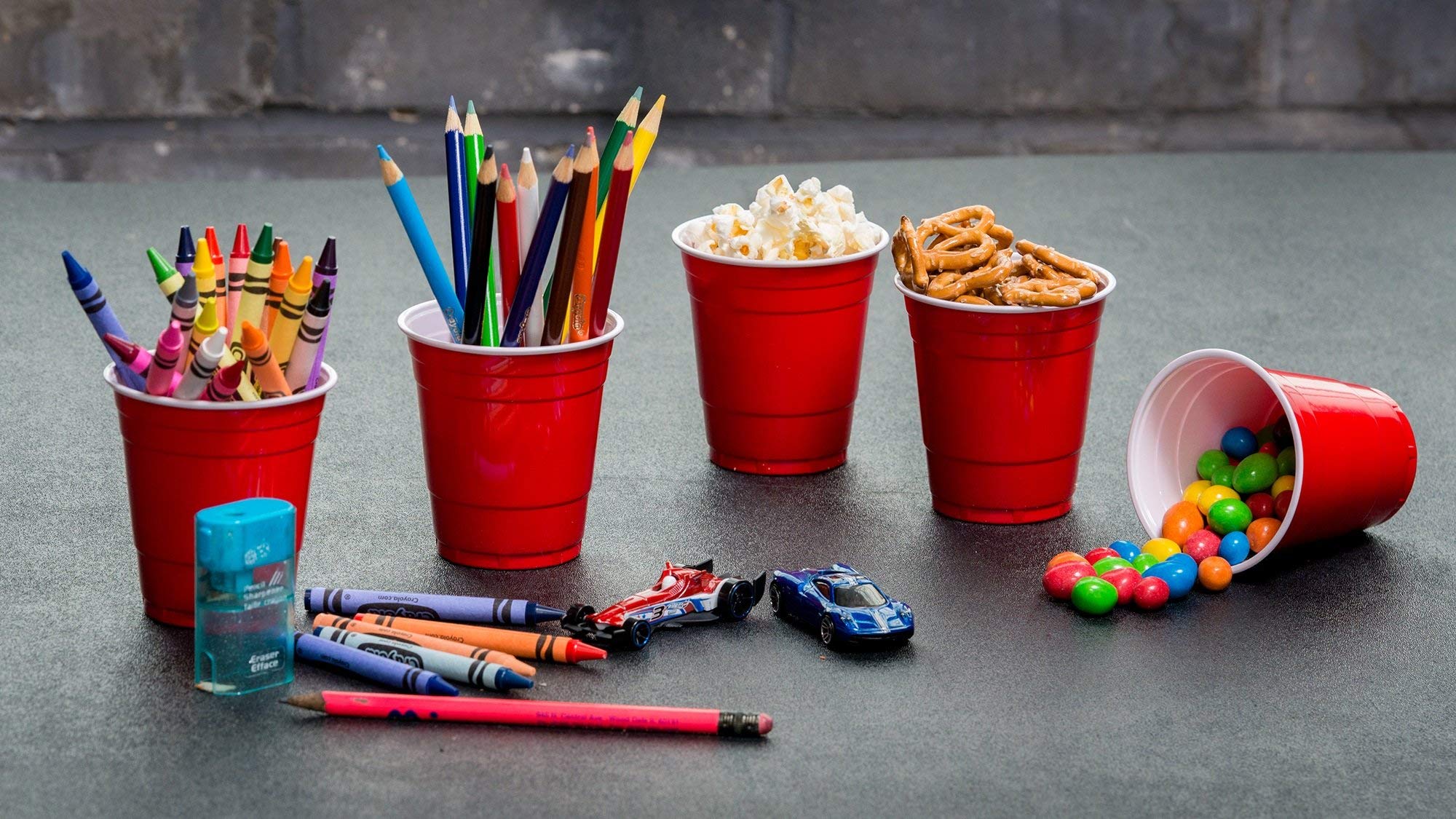 Goodtimes 9oz Kids Cups To-Go Kits With Lids And Straws (15 cups, Red)