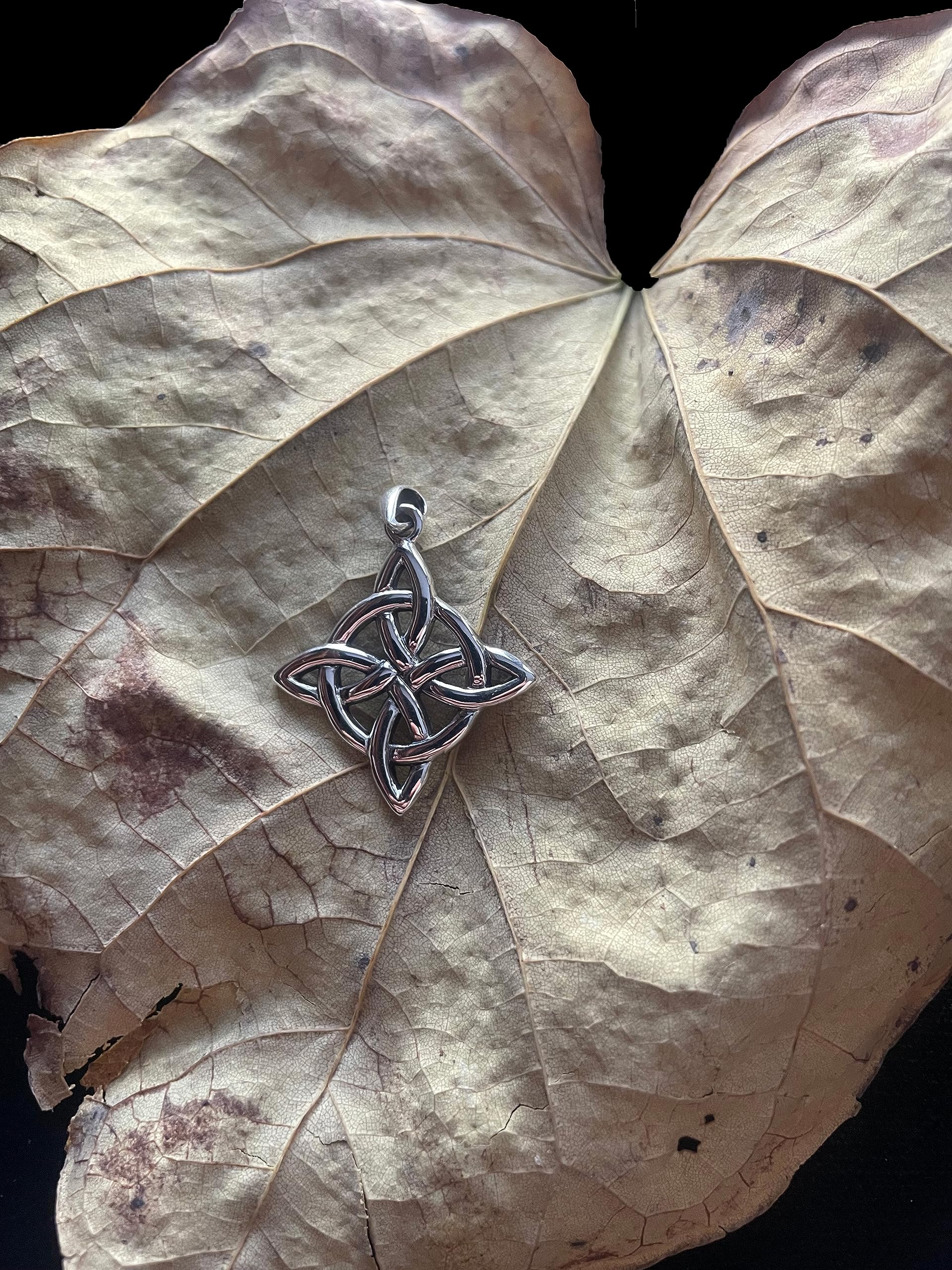 Jewelry Trends Sterling Silver Celtic Good Luck Knot Pendant