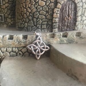 Jewelry Trends Sterling Silver Celtic Good Luck Knot Pendant