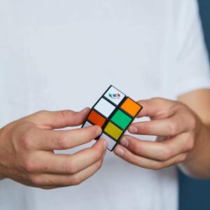 Hasbro Gaming Rubik's Cube 2 x 2 Mini Puzzle, Original Rubik's Product, Toy for for Kids Ages 8 and Up