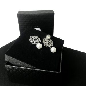 Fashion Designer Rhinestone Camellia Flower Statement Dangle Imitation Pearl Earrings for Women