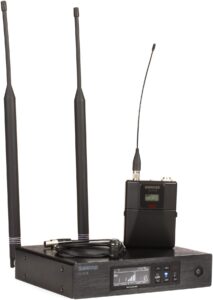 shure qlxd14/85 wireless microphone system with bodypack and wl185 cardioid lavalier mic