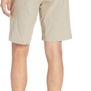 Under Armour Men's UA Showdown Vented Shorts 36 Brown