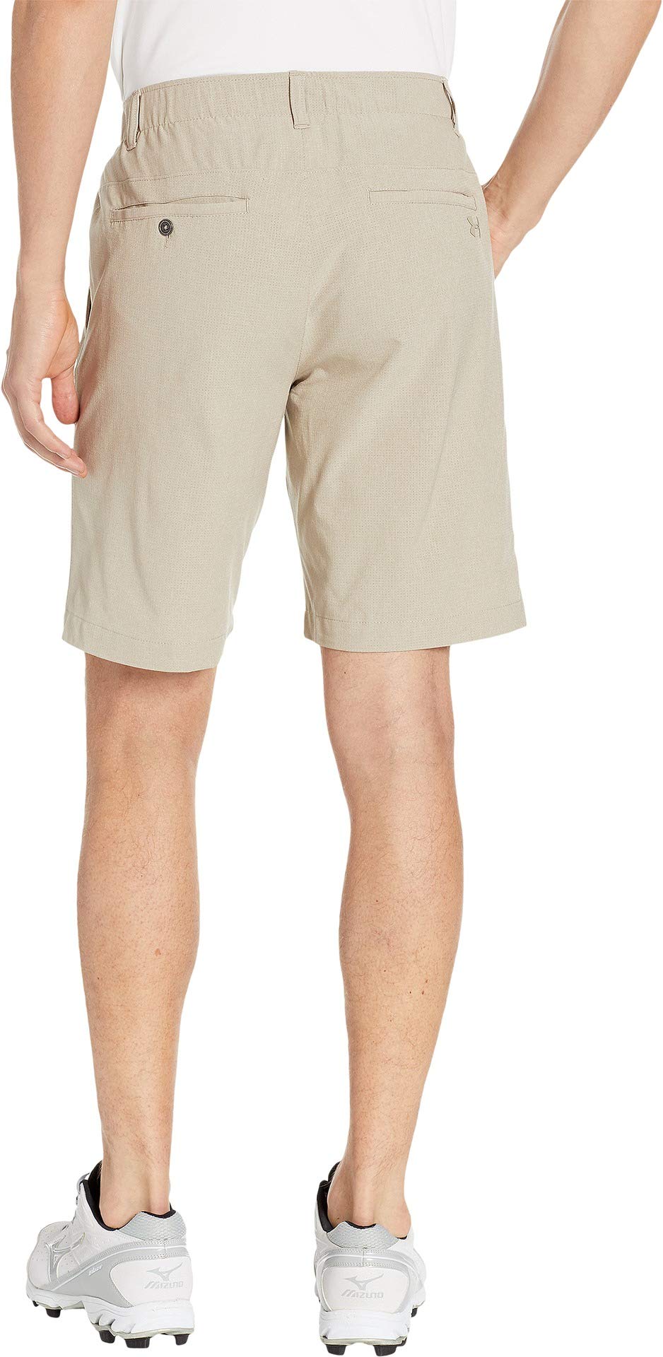 Under Armour Men's UA Showdown Vented Shorts 36 Brown