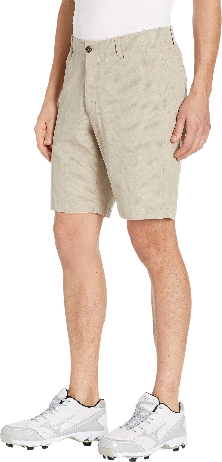 Under Armour Men's UA Showdown Vented Shorts 36 Brown