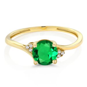 Gem Stone King 10K Yellow Gold Green Simulated Emerald and Diamond Accent Women Engagement Ring 0.82 Ctw (Size 9)