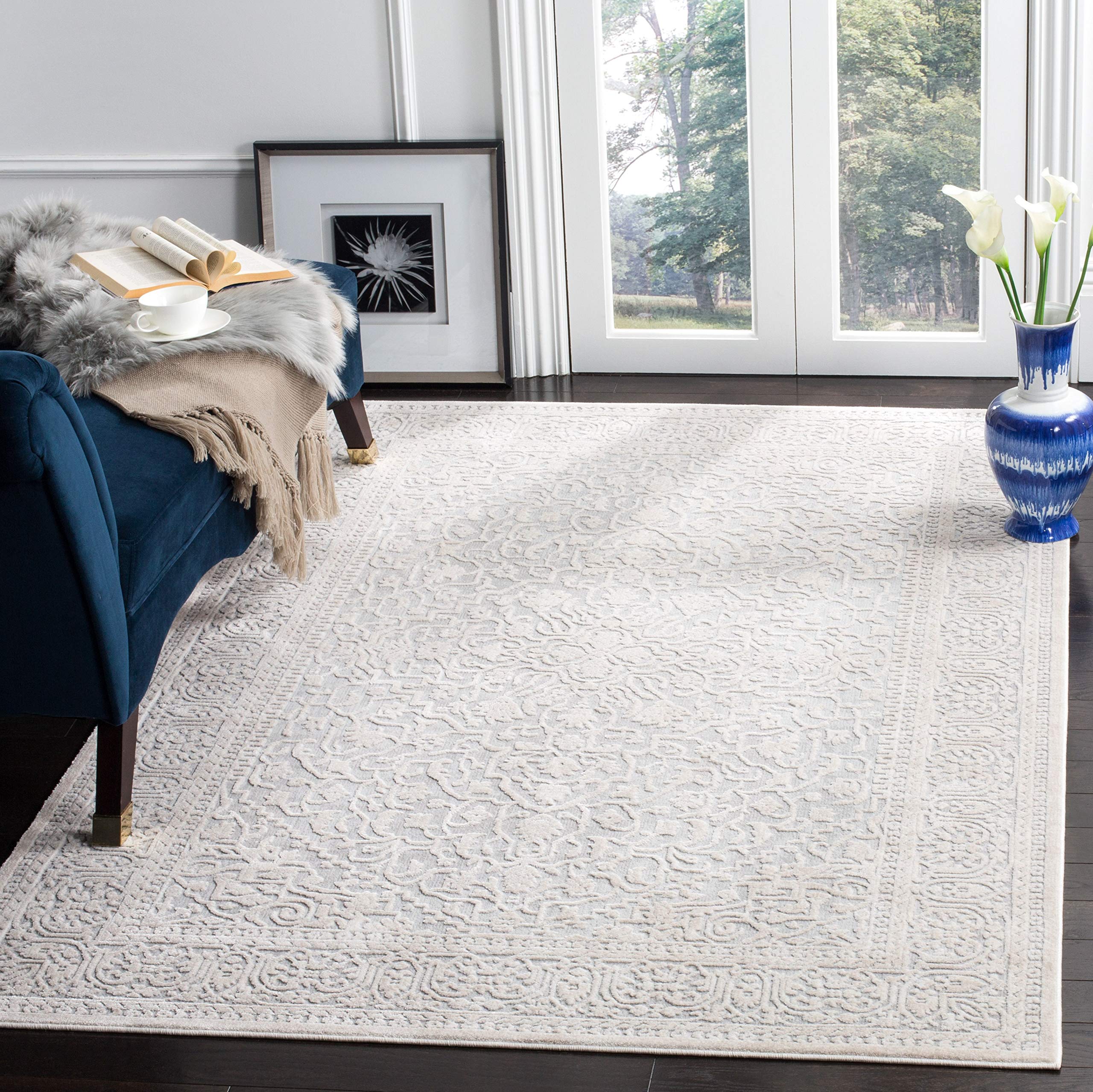 SAFAVIEH Reflection Collection Area Rug - 8' x 10', Light Grey & Cream, Vintage Distressed Design, Non-Shedding & Easy Care, Ideal for High Traffic Areas in Living Room, Bedroom (RFT670C)