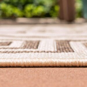 Unique Loom Outdoor Trellis Collection Area Rug - Stars (6' 1" x 9' Rectangle, Beige/ Brown)