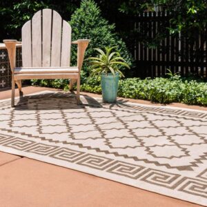 Unique Loom Outdoor Trellis Collection Area Rug - Stars (6' 1" x 9' Rectangle, Beige/ Brown)