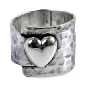 novica artisan handcrafted .925 sterling silver cocktail ring heart theme andean peru romantic 'heartfelt hug'