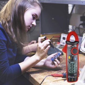 UNI-T UT210D Digital AC/DC Current Voltage Resistance Capacitance Clamp Meter