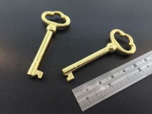 grandfather clock door key set of 2 in brass finish for howard miller