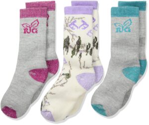 realtree girl's mid calf socks gift box (3-pair pack) assorted, small