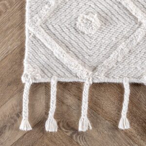 nuLOOM Jinny Moroccan Wool Tasseled Area Rug, 5x8, Ivory