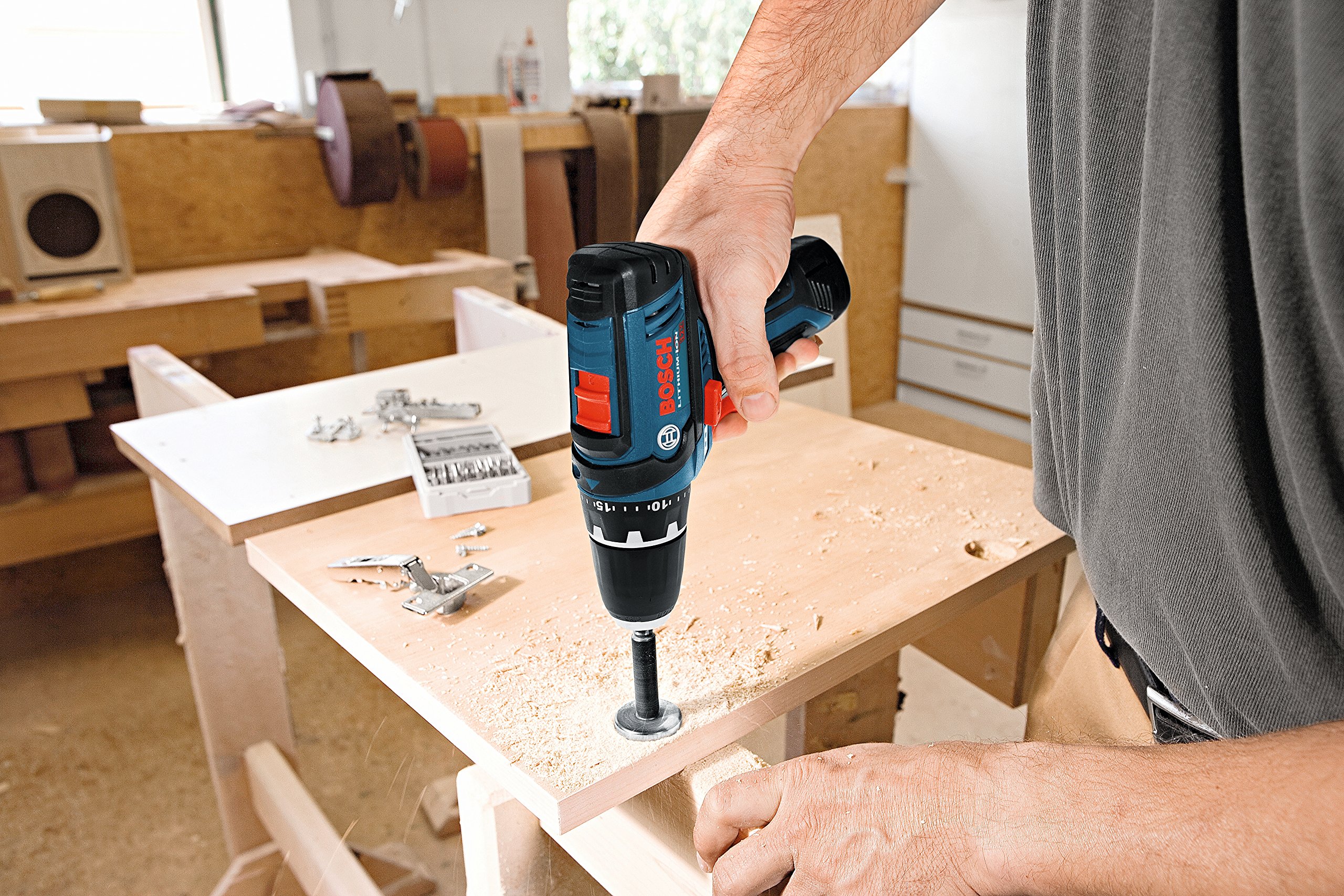 Bosch Power Tools Drill Kit - PS31-2A - 12V 2-Speed Drill/Driver Kit and 12V Max LED Work Light w/ 2 Batteries, Charger and Case