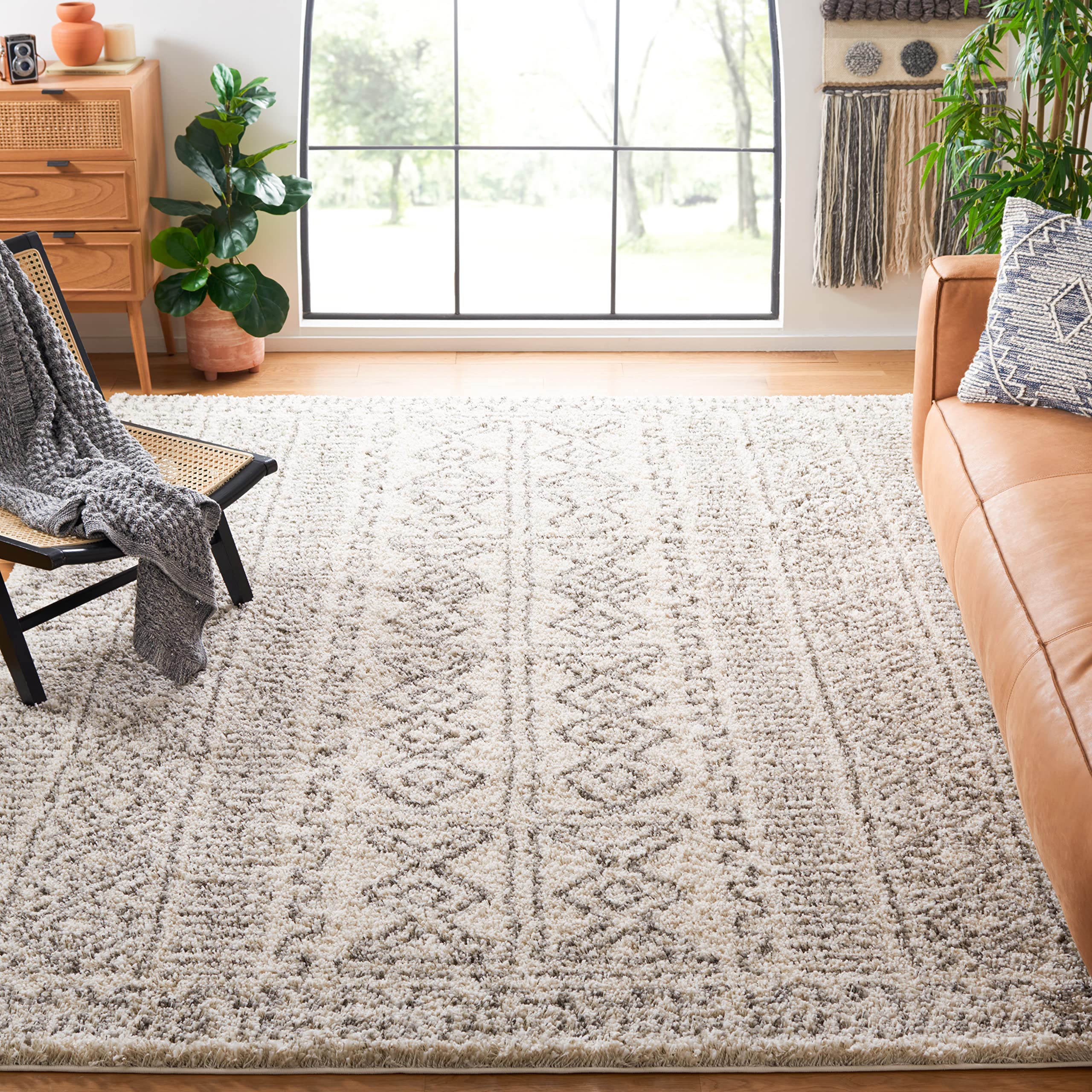 SAFAVIEH Hudson Shag Collection Area Rug - 8' x 10', Ivory & Grey, Moroccan Design, Non-Shedding & Easy Care, 2-inch Thick Ideal for High Traffic Areas in Living Room, Bedroom (SGH376A)