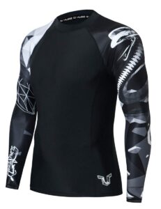 huge sports wildling series uv protection quick dry compression rash guard (cobra,m)