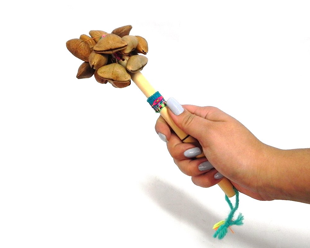 Natural Cacho Seed Pod Shell Nut Shaker Bamboo Wooden Handle Stick Rattle Maraca Handmade Percussion Gifts Peruvian Musical Instrument