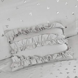 Intelligent Design Zoey Triangle Metallic Print, Cozy Comforter Set All Season Bedding Set, Matching Sham, Decorative Pillow, Full/Queen, Grey/Silver 5 Piece